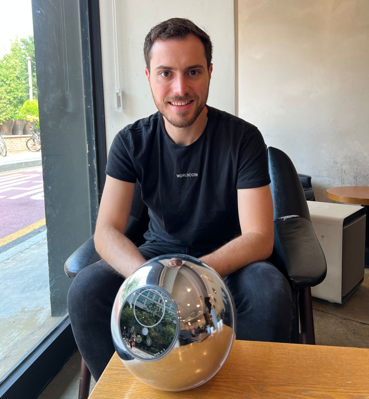 ‘AI should elevate humans’: WorldCoin exec - 더밀크 | The Miilk